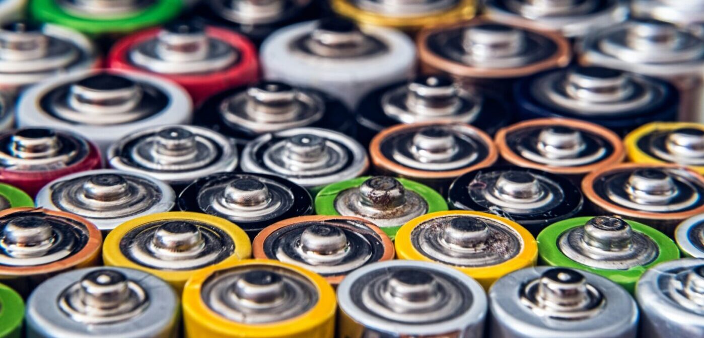Battery Storage: Transforming Renewable Energy Use - Univers